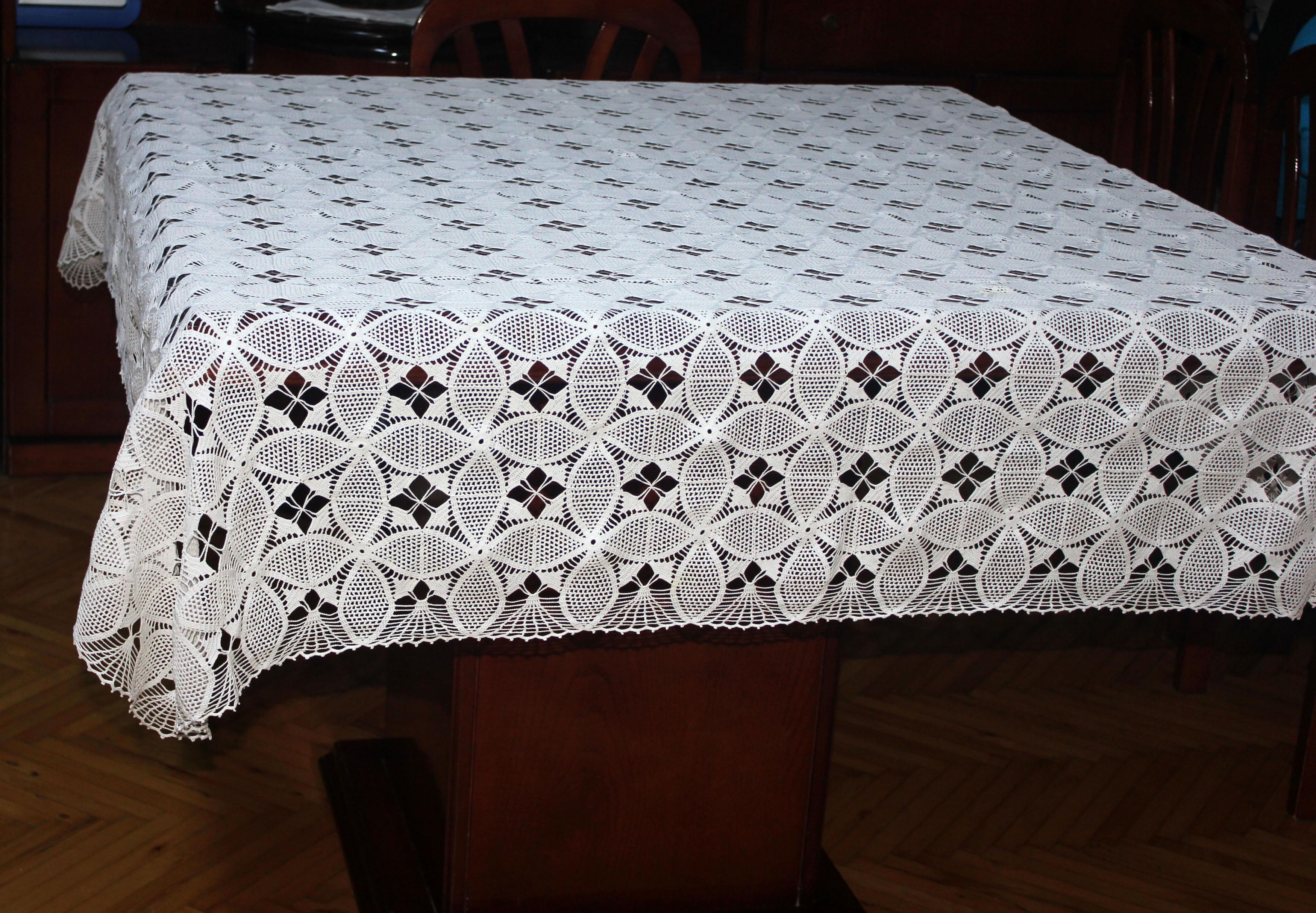 Vintage Tablecloth - Hand Crocheted - Square-unique Pattern on Luulla